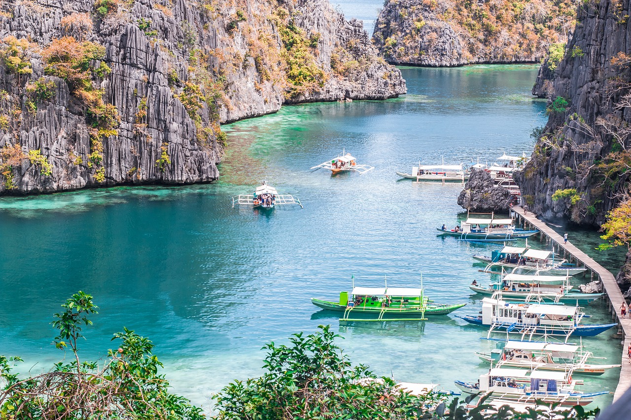 เที่ยวเมือง Coron, เกาะ Coron, และเกาะ Busuanga | DIVESHOP.IN.TH